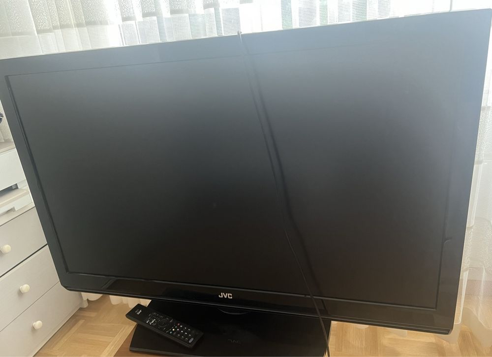 JVC TV (Gebraucht) in Biel/Bienne für CHF 70 – nur Abholung auf Ricardo ...