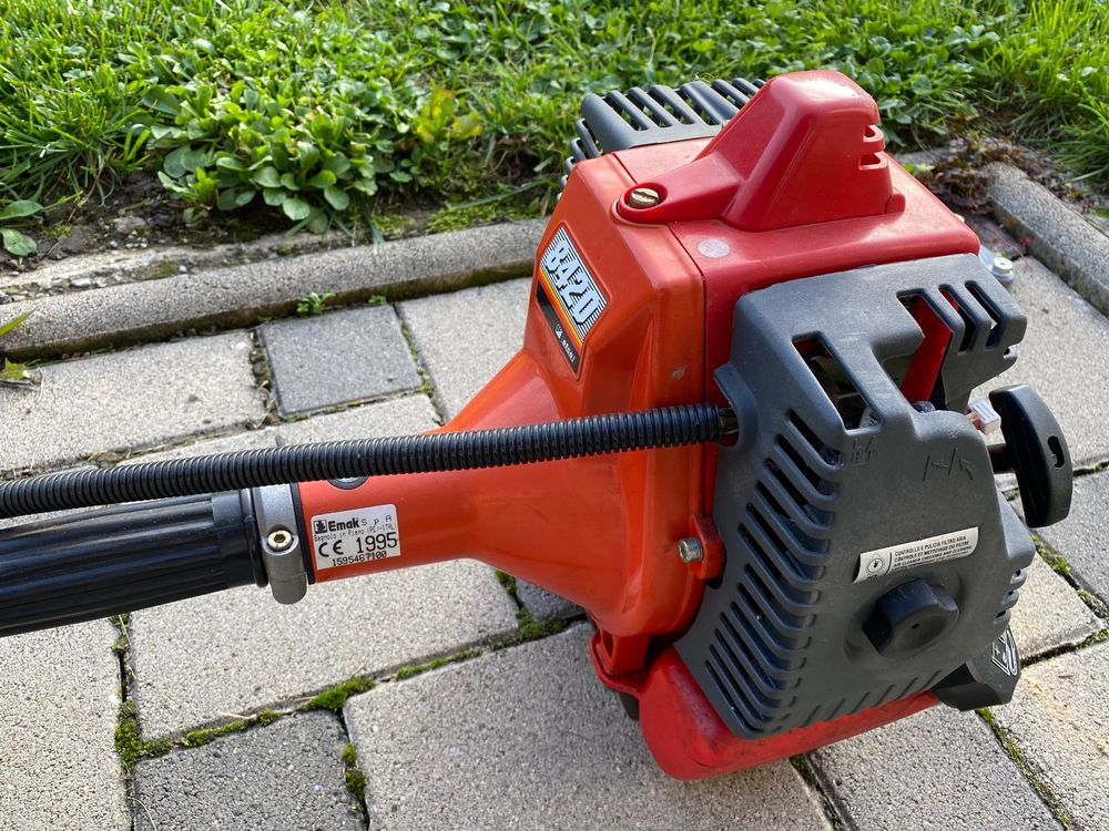 Trimmer Efco 8420 . Benziner mit Gurt, Fäden und Klinge (Gebraucht) in ...