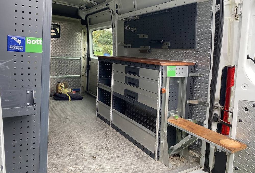 Bott Fahrzeugeinrichtung - Werkstatteinrichtung (Gebraucht) in für CHF ...