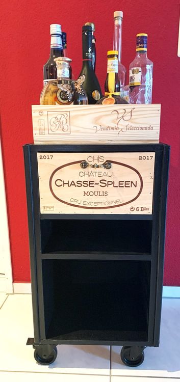 Rollbarer Barwagen aus Weinkisten für Spirituosen oder Wein (Neu ...