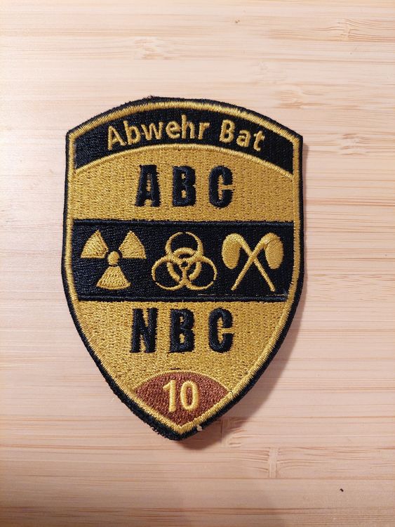 Badge Abwehr Bat ABC NBC 10 (Gebraucht) in Unterkulm für CHF 9 – mit ...