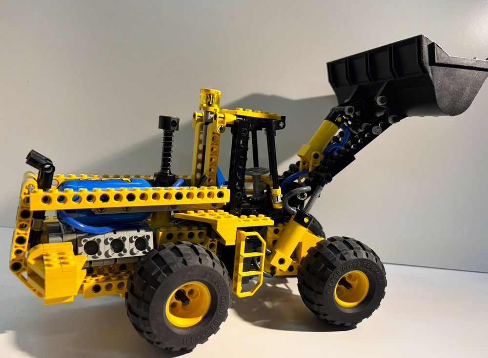 8459 LEGO - Technic Schaufelradlader "Gigant" (Gebraucht) in Frutigen ...