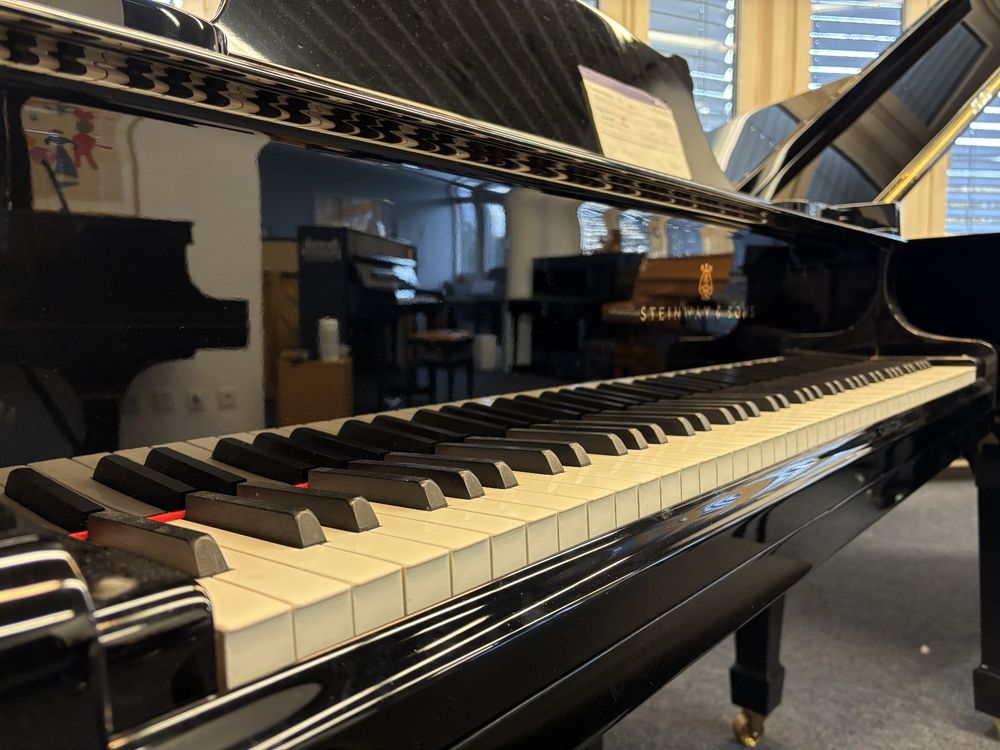 Steinway & Sons A-188, schwarz pol., revidiert mit Garantie (Gebraucht ...