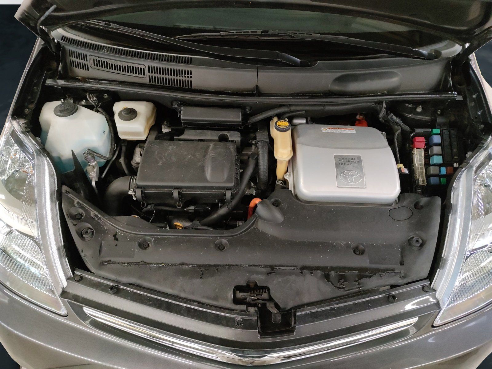 Toyota Prius 1.5 VVTi HSD Edition (Defekt) in Neuenhof für CHF 1 – nur Abholung auf Ricardo kaufen