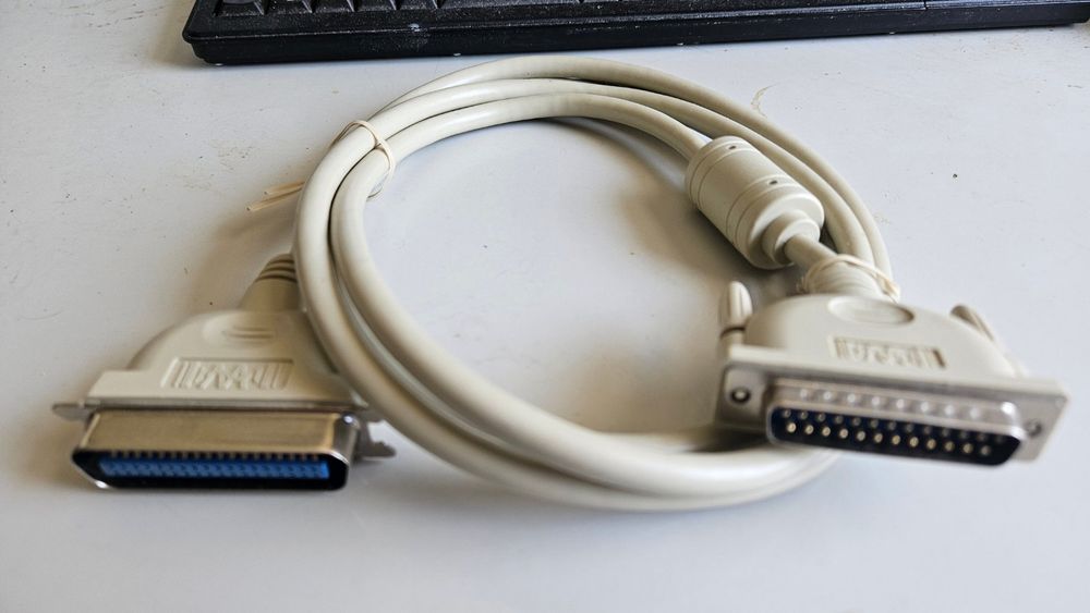 Centronics Kabel neu (Gebraucht) in Intragna für CHF 5 – mit Lieferung ...