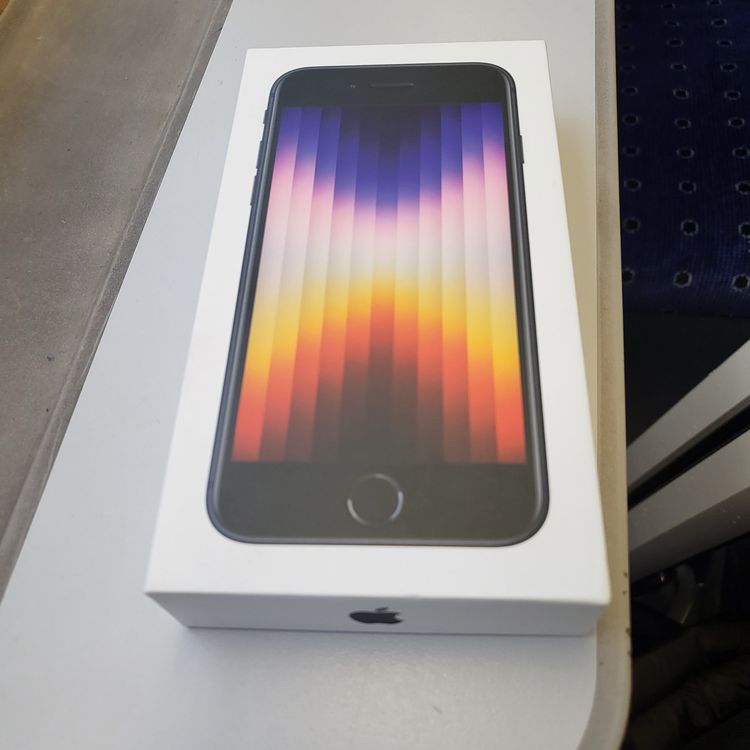 Apple iPhone SE 3rd Gen 64GB Midnight | Kaufen auf Ricardo