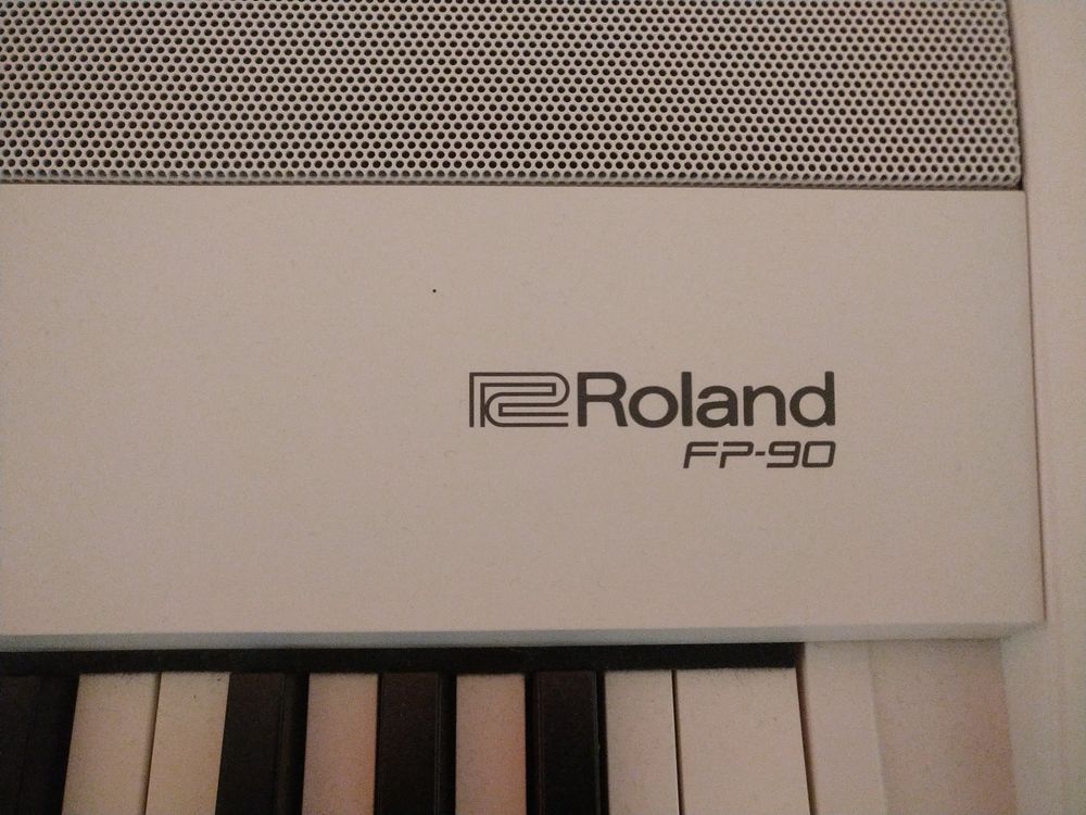 E-Piano Roland FP90 (Gebraucht) in Utzigen für CHF 670 – nur Abholung ...