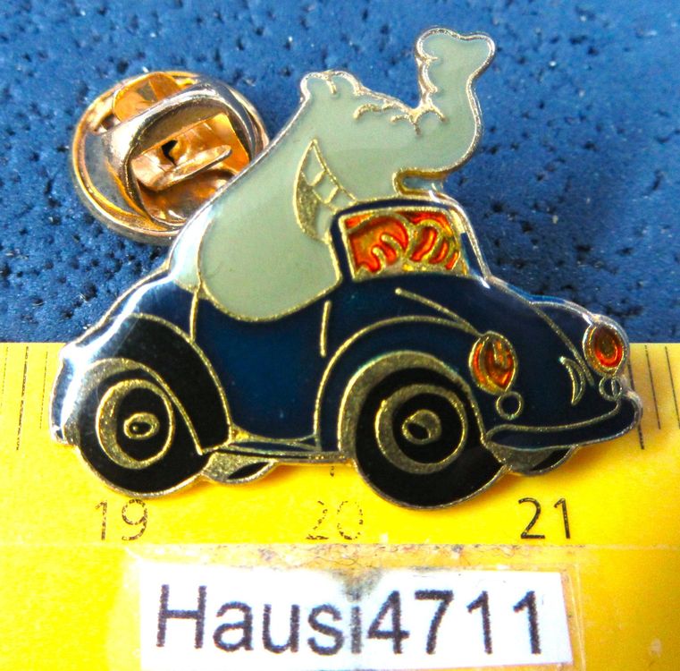 VW KÄFER MIT ELEFANT AUTO PIN GLASIERT 28mm (Gebraucht) in Ettingen für ...