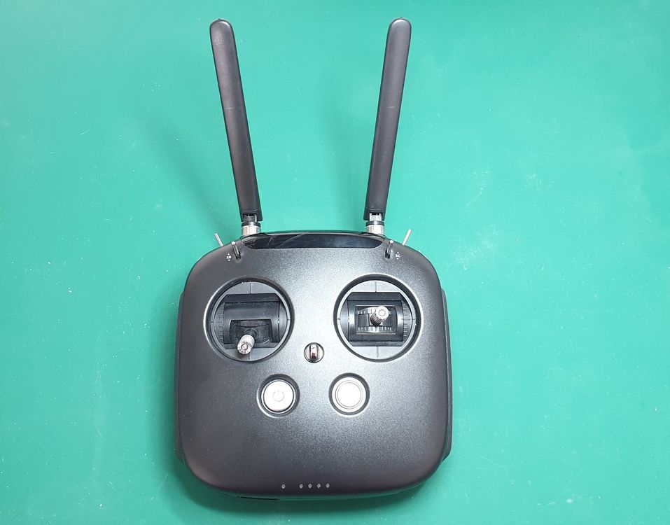 DJI FPV Controller V1 Mode 2 | Kaufen auf Ricardo