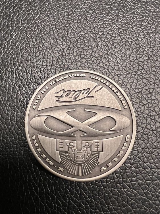 Oakley Challenge Coin Double Sided — Neuwertig, Selten! (Gebraucht) in ...