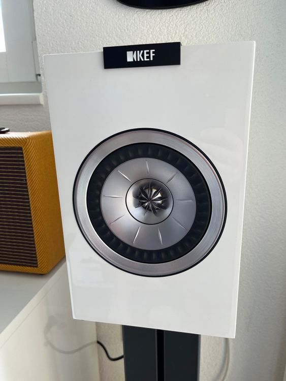 KEF R100 Highend Kompaktlautsprecher weiss neuwertig | Kaufen auf Ricardo
