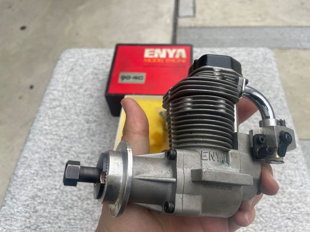 Vintage Enya 90-4c Airplane Engine RC (Defekt) in Chiasso für CHF 59 – mit Lieferung auf Ricardo ...
