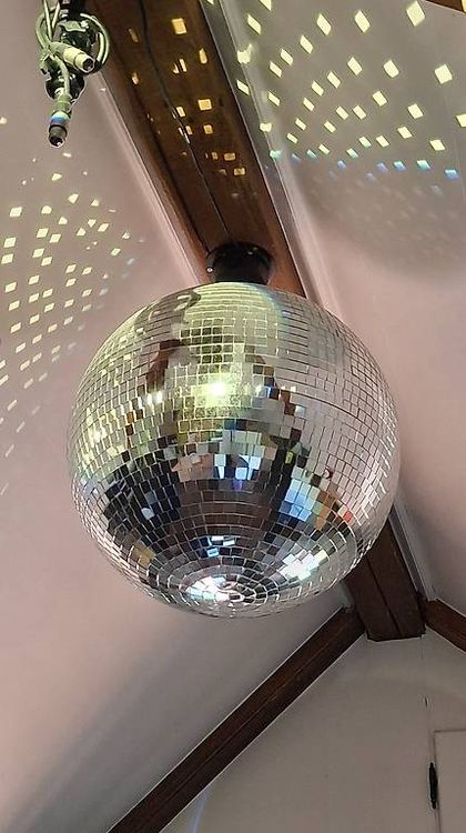 Diskokugel, inkl. Spiegelkugelmotor und Spotlight (Gebraucht) in ...