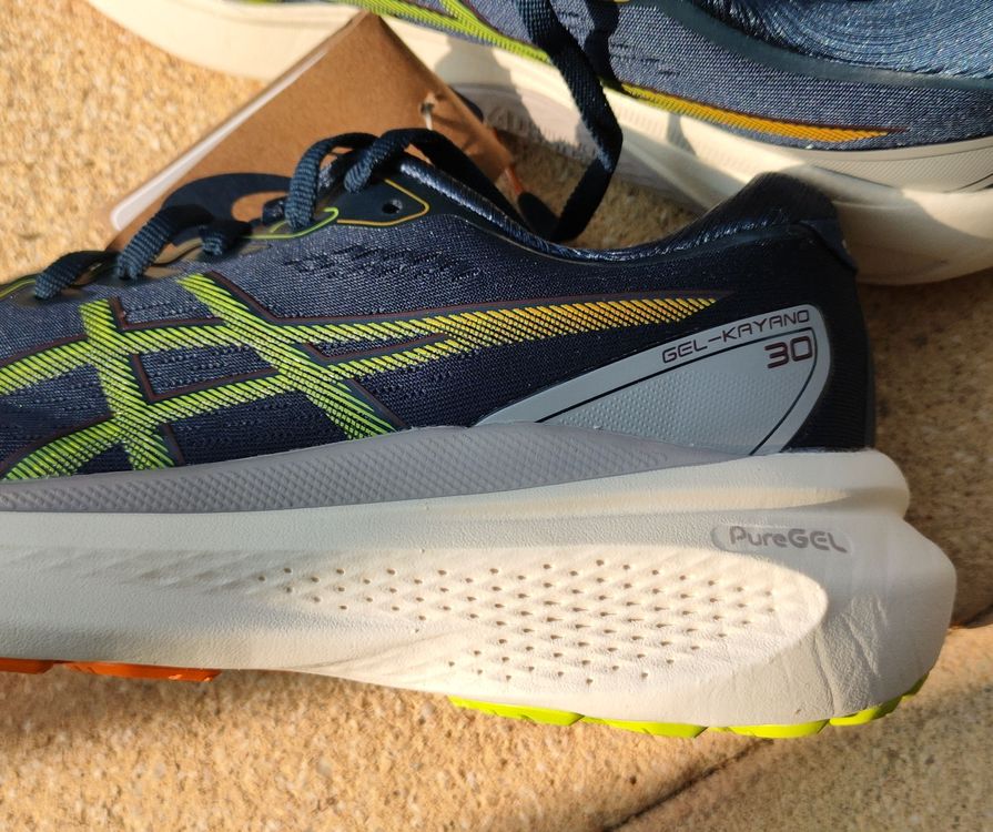 Asics Gel-Kayano 30, Men's Running Shoes size 44 | Kaufen auf Ricardo