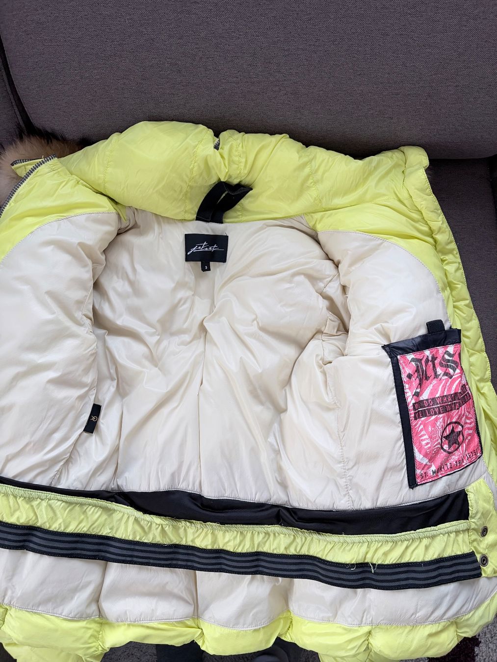 Hochwertige Winterjacke von Jet Set, Grösse 38 (Gebraucht) in Zizers ...