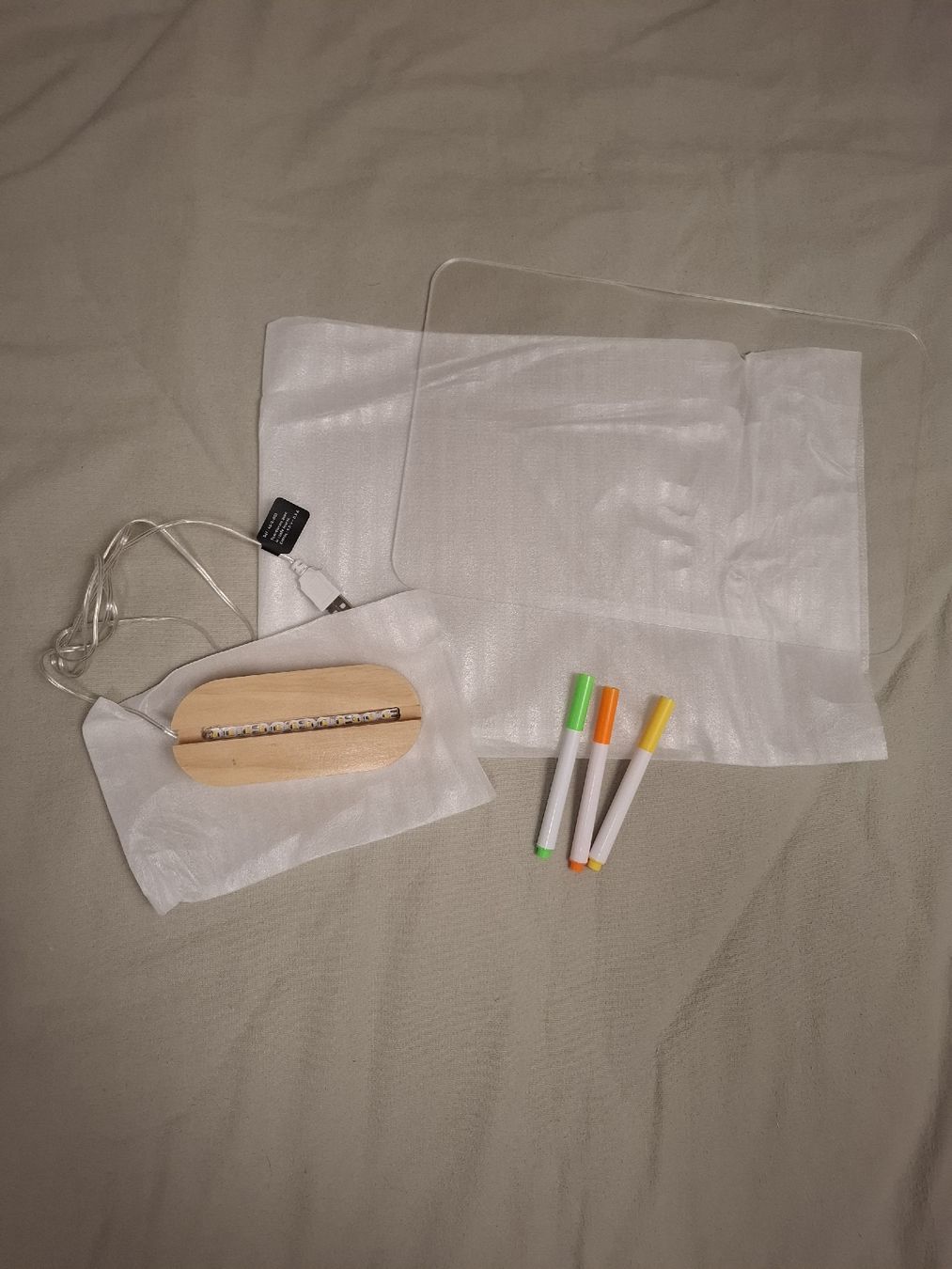 Lampe bloc note (D'occasion) à Mont-sur-Rolle pour CHF 5 – avec ...