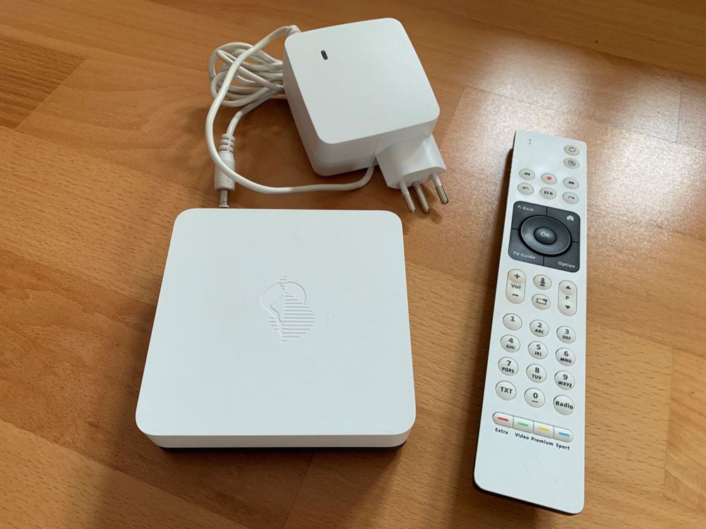 Swisscom Tv Box Inkl Router Gebraucht In Hunzenschwil Für Chf 34