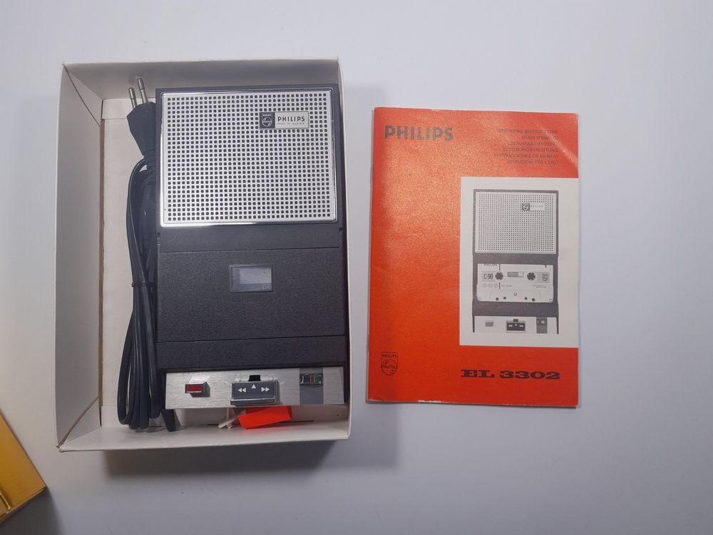Vintage Kassetten Recorder / Abspielgerät von Philips (Gebraucht) in Männedorf für CHF 19 – mit ...