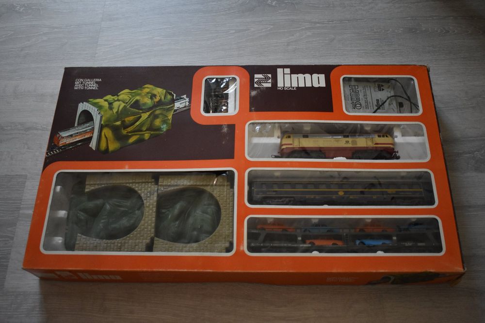 Set Lima H0 avec locomotive et wagons supplémentaires (Gebraucht) in Le ...