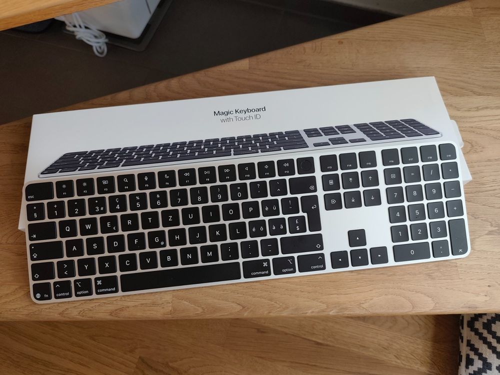 Apple Magic Keyboard mit Touch ID und Ziffern­block 2024 | Kaufen auf ...