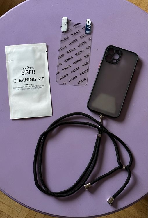 iphone 12 pro Case + Kette + Cleaning kit + Panzer glas | Kaufen auf ...