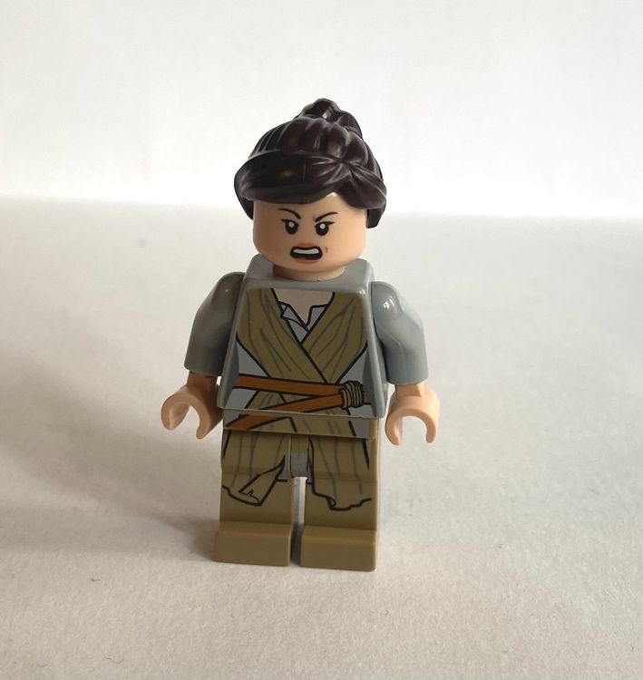 Lego Star Wars Minifigur- Rey (sw0677) (Gebraucht) in Malters für CHF 4 ...