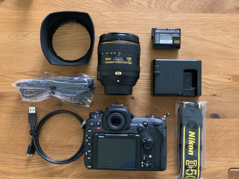 Nikon D500 Kit mit AF-S DX NIKKOR 16-80 mm 1:2.8 -4E ED VR | Kaufen auf Ricardo