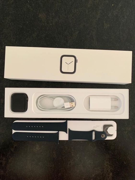 Apple Watch 4 Cellular (Gebraucht) in Romanshorn für CHF 72 – mit ...