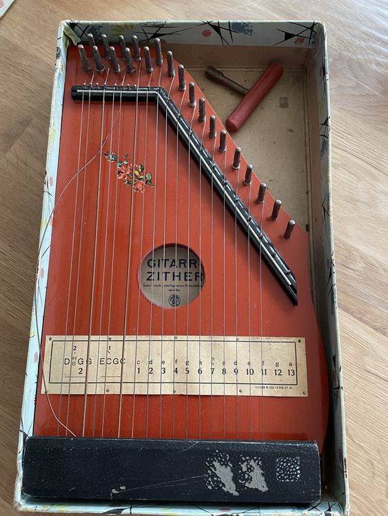 Cithare Guitare Vintage zither (Gebraucht) in Thierrens für CHF 20 ...