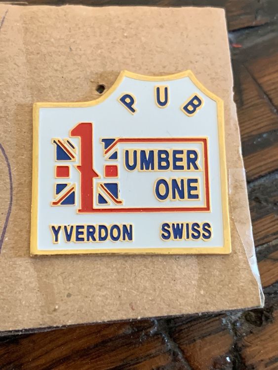 Pin’s pub number 1 (Gebraucht) in Chavornay für CHF 0.3 – mit Lieferung ...