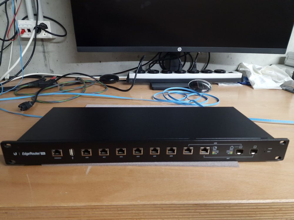 Ubiquiti Edge Router Pro 8 Port (Gebraucht) in für CHF 51 – nur ...