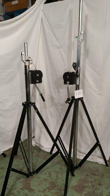 2x Varytec Wind-Up Stativ mit Kurbel und T-Bar (L126) | Kaufen auf Ricardo