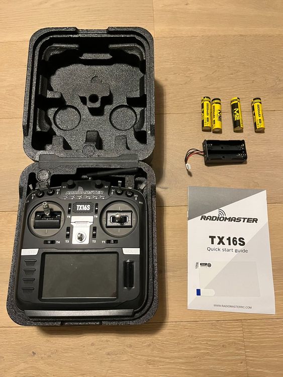 RadioMaster TX16S Hall+Flywoo Explorer LR4+Eachine EV800D (Gebraucht) in Zürich für CHF 440 ...