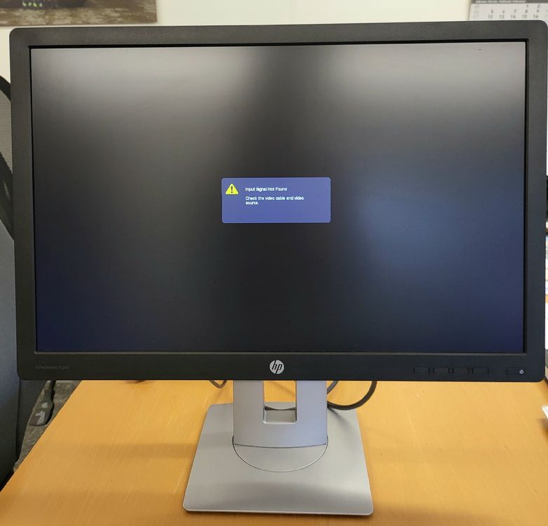 HP EliteDisplay E242 (Gebraucht) in für CHF 10 – nur Abholung auf ...