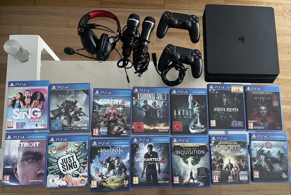Playstation 4 mit Zubehör | Kaufen auf Ricardo