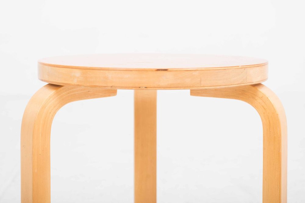Artek Hocker 60 von Alvar Aalto aus den 1970er Jahren (Gebraucht) in Zürich für CHF 480 – nur ...