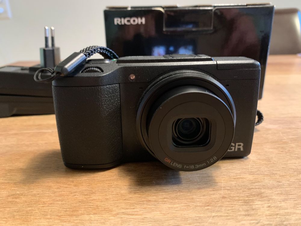 Ricoh GR II (Gebraucht) in Zürich für CHF 339 – mit Lieferung auf ...