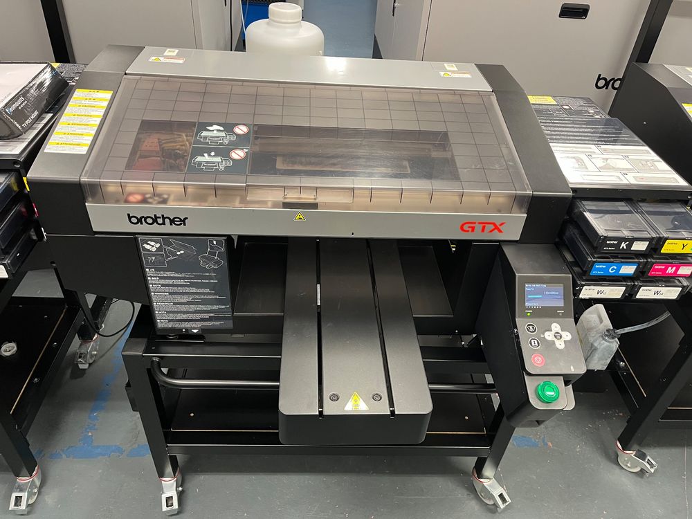 Brother GTX-422 DTG/DTF Textildrucker – guter Zustand (Gebraucht) in Zürich für CHF 2300 – nur ...