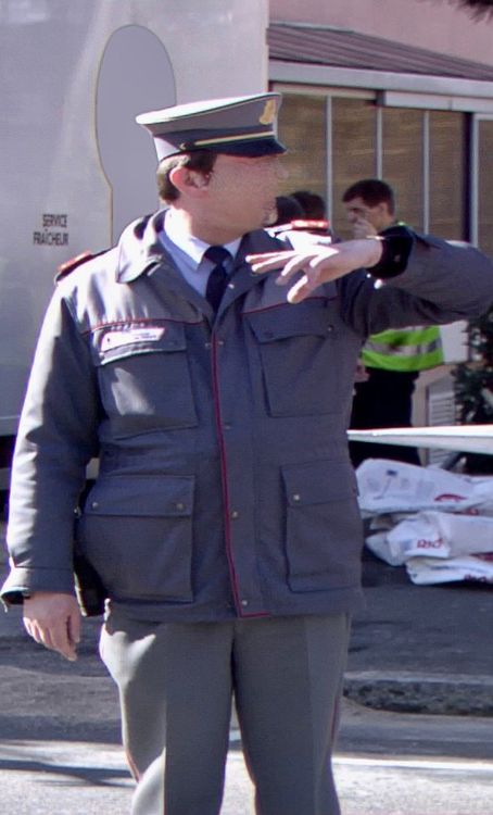 Police Suisse uniforme police de Lausanne (Gebraucht) in Lausanne für ...