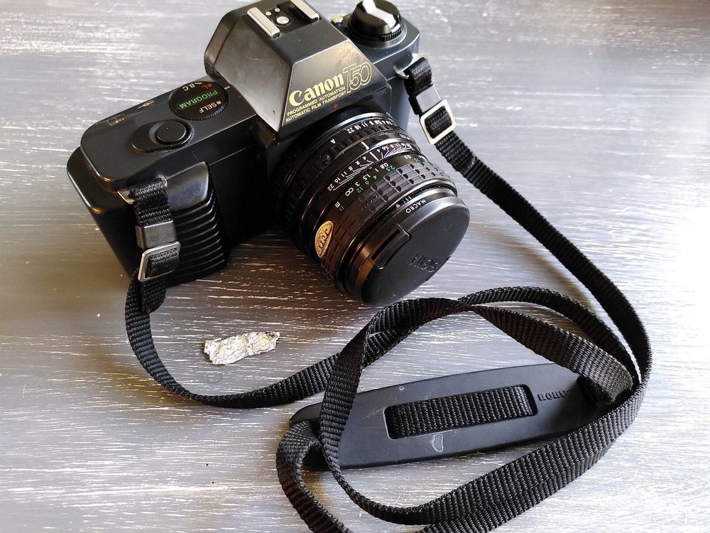 Canon T50 mit Sigma Wide II Objektiv (Defekt) in für CHF 33 – mit ...