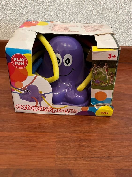 Schwimmhilfe und Octopus Sprayer (Gebraucht) in Meggen für CHF 2 – mit ...