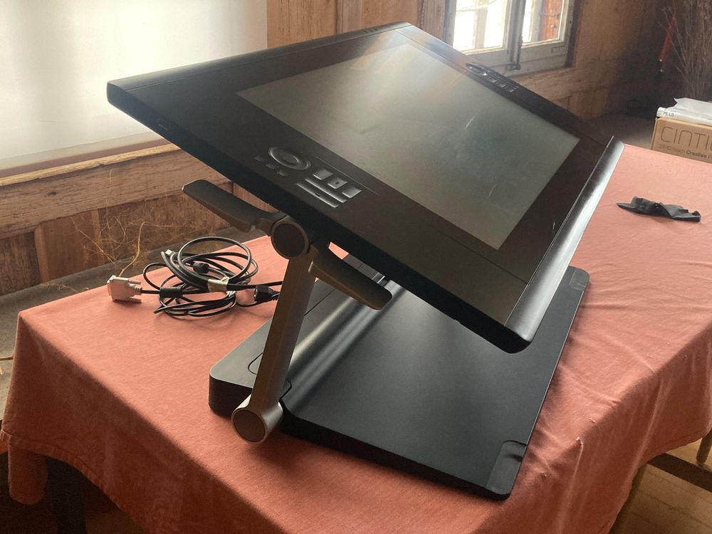 Wacom Cintiq 24HD touch | Kaufen auf Ricardo