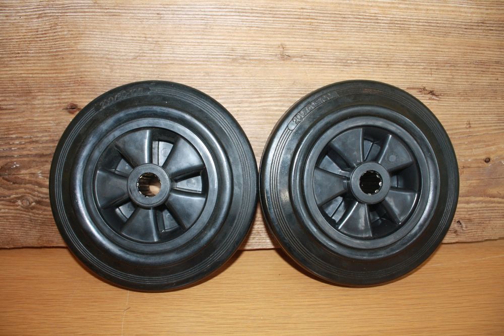 2 Vollgummiräder Räder mit Kunststofffelge und Rollenlager (Gebraucht ...
