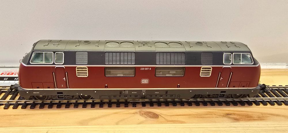 Märklin 3380 Diesellok BR V 220 DB (Gebraucht) in Brislach für CHF 70 ...