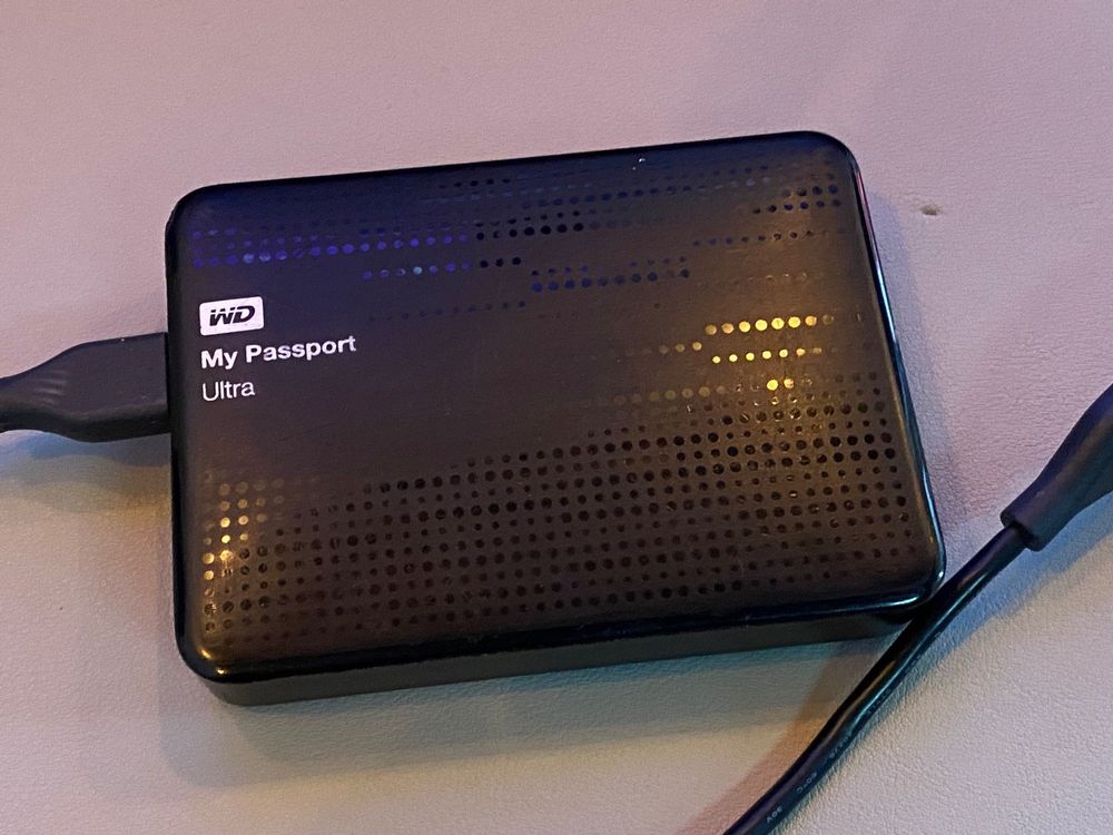 2TB - WD My Pasport Ultra Western Digital (Gebraucht) in Attalens für CHF 24 – mit Lieferung auf ...