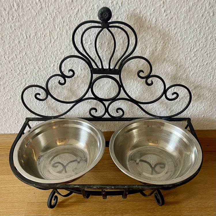 Hunde oder Katzen Napf (Gebraucht) in Basel für CHF 20 – mit Lieferung ...