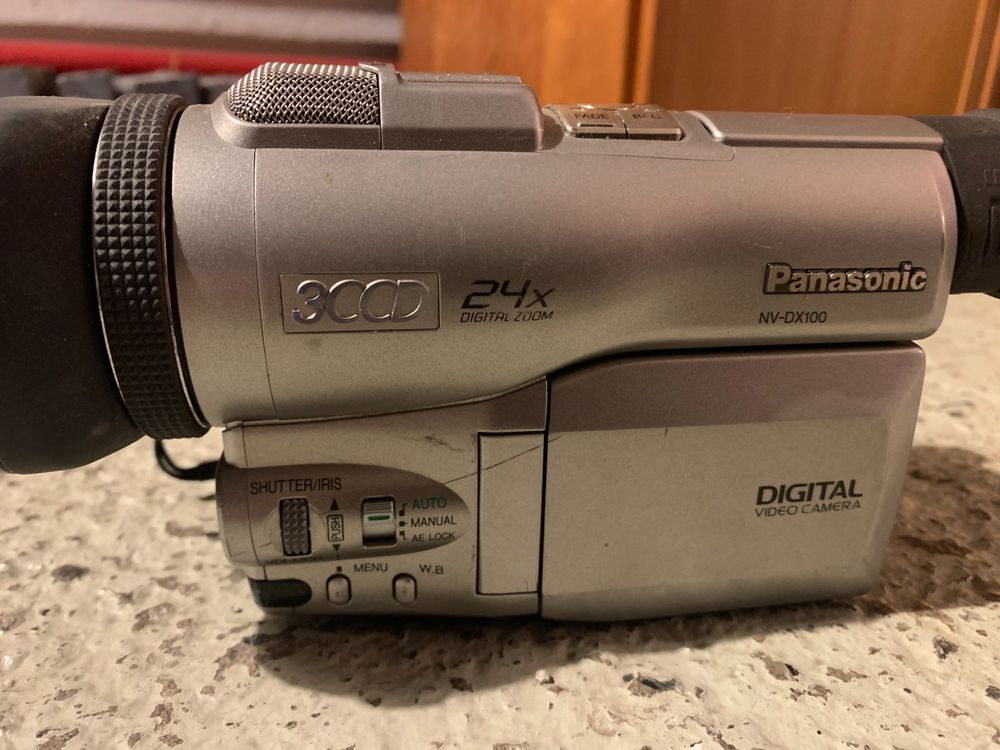 Panasonic NV-DX100 3CCD Camcorder MiniDV (Gebraucht) in Forch für CHF ...
