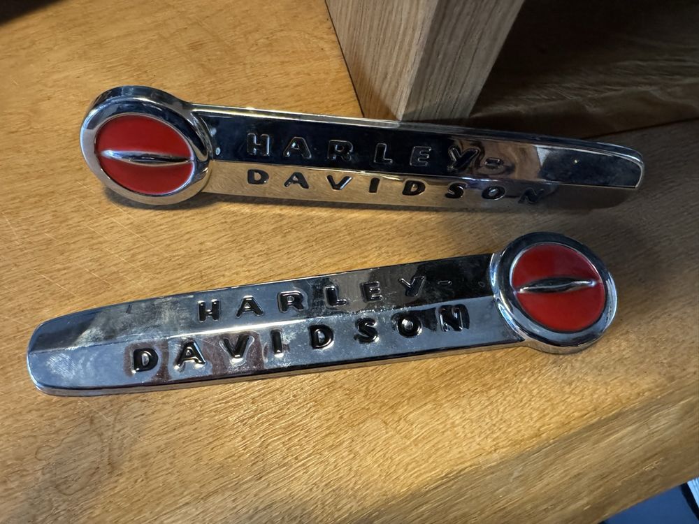 Harley Davidson Panhead Tank Emblem (Gebraucht) in Aathal-Seegräben für ...