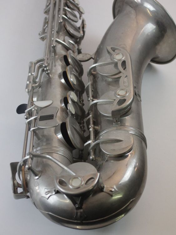 Vintage Loyal Tenorsaxophon versilbert (Gebraucht) in Basel für CHF 11 ...