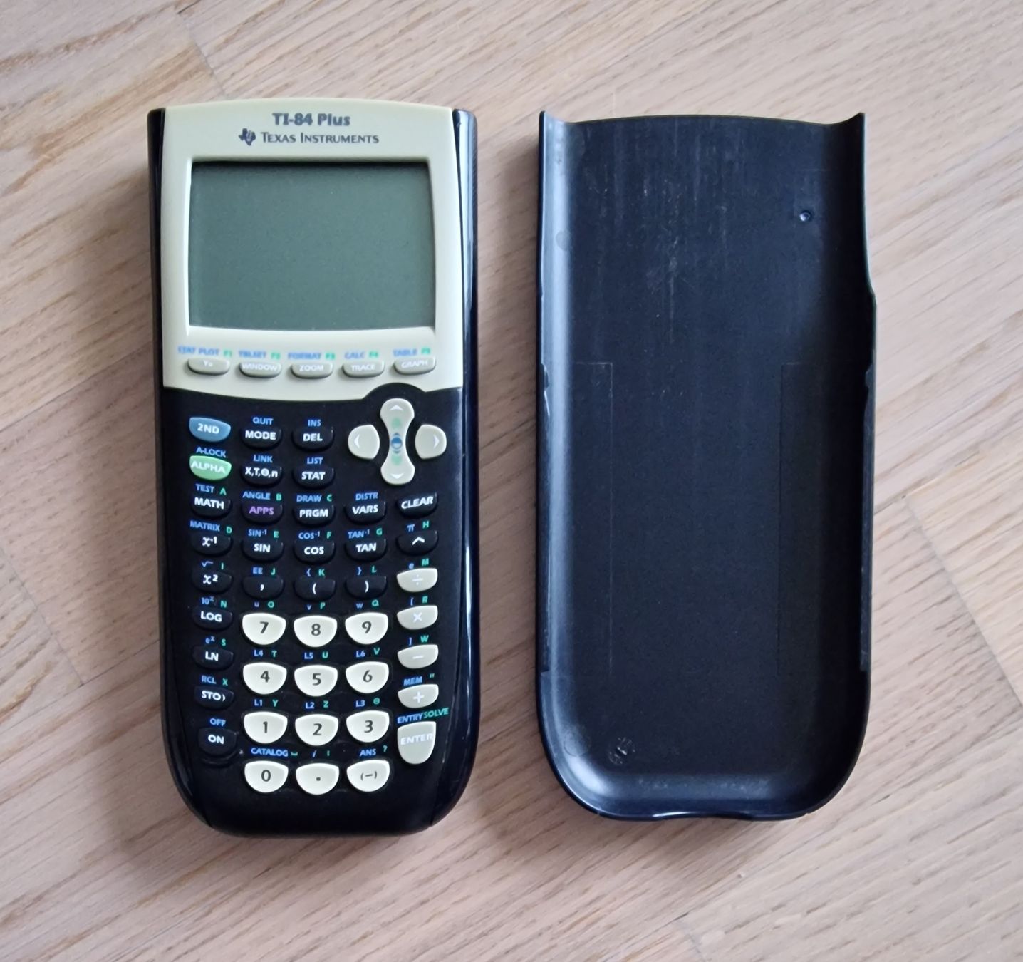 Texas Instruments TI-84 Plus graphischer Taschenrechner (Gebraucht) in ...